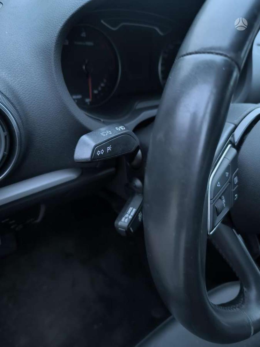 Pelēks Audi A3 2018 Viļņa, ar dzinēja tilpumu 1.60 L un nobraukumu 270 tūkst. km par 9999 €, foto 20 vietnē AUTOMOTO.COM.LV