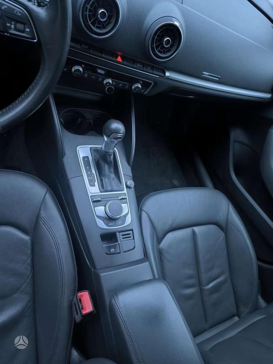 Pelēks Audi A3 2018 Viļņa, ar dzinēja tilpumu 1.60 L un nobraukumu 270 tūkst. km par 9999 €, foto 25 vietnē AUTOMOTO.COM.LV