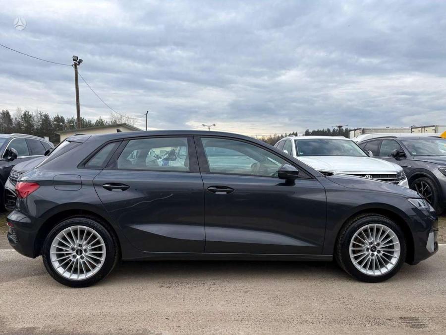 Grey Audi A3 2022 in Vilnius, with an engine capacity of 1.50 L and mileage of 175 thousand km for 16600 €, photo 5 on AUTOMOTO.COM.LV