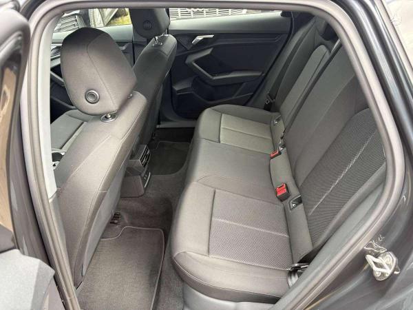 Pelēks Audi A3 2022 Viļņa, ar dzinēja tilpumu 1.50 L un nobraukumu 175 tūkst. km par 16600 €, foto 11 vietnē AUTOMOTO.COM.LV