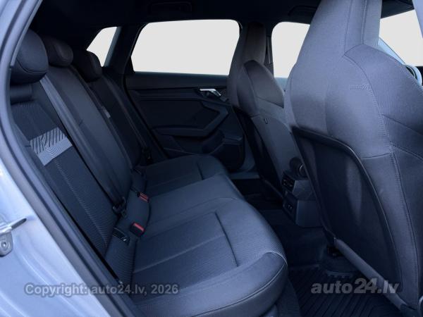 Pelēks Audi A3 2023 Pērnava, ar dzinēja tilpumu 1.00 L un nobraukumu 41 tūkst. km par 29900 €, foto 7 vietnē AUTOMOTO.COM.LV