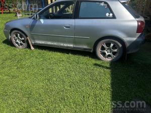 Grey Audi A3 1998 in Jelgava, with an engine capacity of 1.90 L and mileage of 448 thousand km for 1350 €, photo 4 on AUTOMOTO.COM.LV