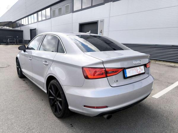 Grey Audi A3 2015 in Siauliai, with an engine capacity of 2.00 L and mileage of 229 thousand km for 6900 €, photo 2 on AUTOMOTO.COM.LV