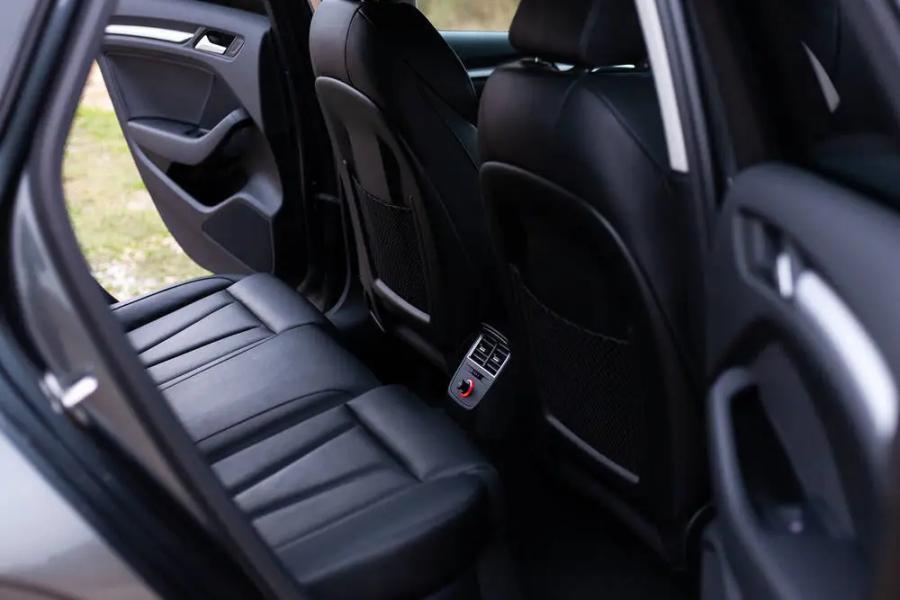 Pelēks Audi A3 2016 Rīga, ar dzinēja tilpumu 1.60 L un nobraukumu 176 tūkst. km par 13995 €, foto 13 vietnē AUTOMOTO.COM.LV