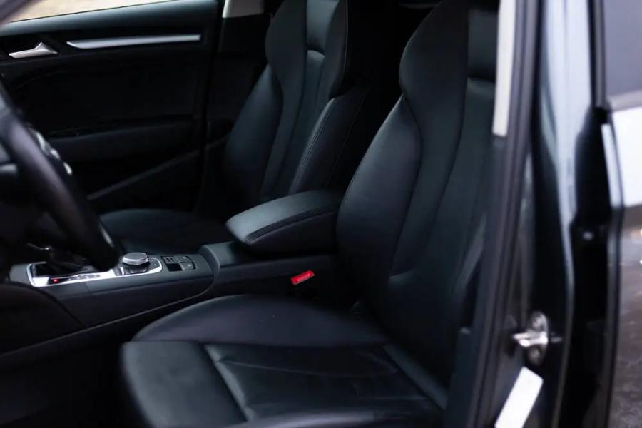 Pelēks Audi A3 2016 Rīga, ar dzinēja tilpumu 1.60 L un nobraukumu 176 tūkst. km par 13995 €, foto 17 vietnē AUTOMOTO.COM.LV