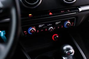 Pelēks Audi A3 2016 Rīga, ar dzinēja tilpumu 1.60 L un nobraukumu 176 tūkst. km par 13995 €, foto 30 vietnē AUTOMOTO.COM.LV
