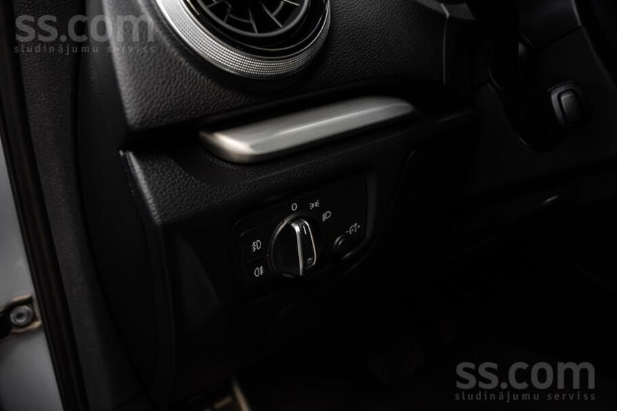 Grey Audi A3 2016 in Jelgava, with an engine capacity of 1.60 L and mileage of 246 thousand km for 11000 €, photo 8 on AUTOMOTO.COM.LV