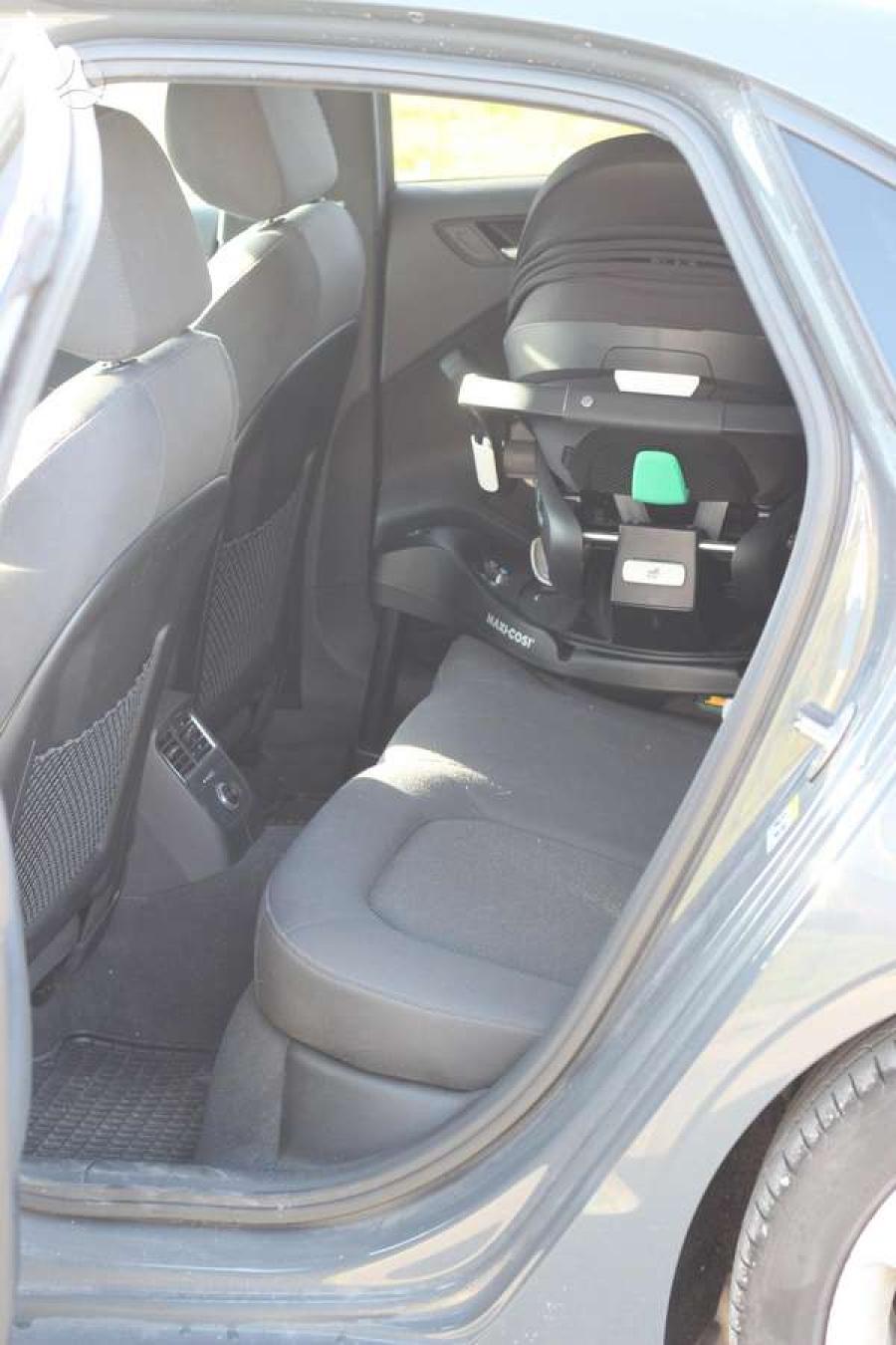 Grey Audi A3 2018 in Vilnius, with an engine capacity of 2.00 L and mileage of 209 thousand km for 15000 €, photo 31 on AUTOMOTO.COM.LV