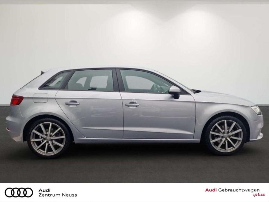 Pelēks Audi A3 2019 Kauņa, ar dzinēja tilpumu 1.50 L un nobraukumu 37 tūkst. km par 23317 €, foto 3 vietnē AUTOMOTO.COM.LV