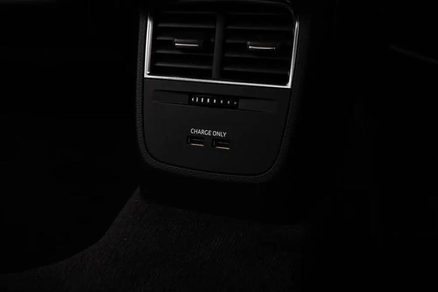 Pelēks Audi A3 2019 Jelgava, ar dzinēja tilpumu 1.00 L un nobraukumu 206 tūkst. km par 14300 €, foto 19 vietnē AUTOMOTO.COM.LV