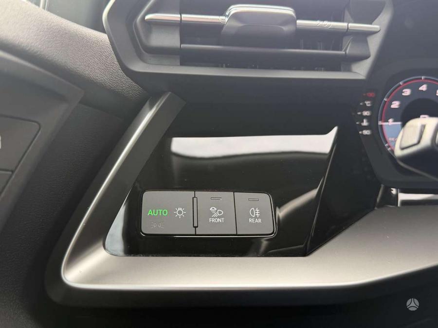 Pelēks Audi A3 2022 Kauņa, ar dzinēja tilpumu 1.50 L un nobraukumu 196 tūkst. km par 17900 €, foto 26 vietnē AUTOMOTO.COM.LV