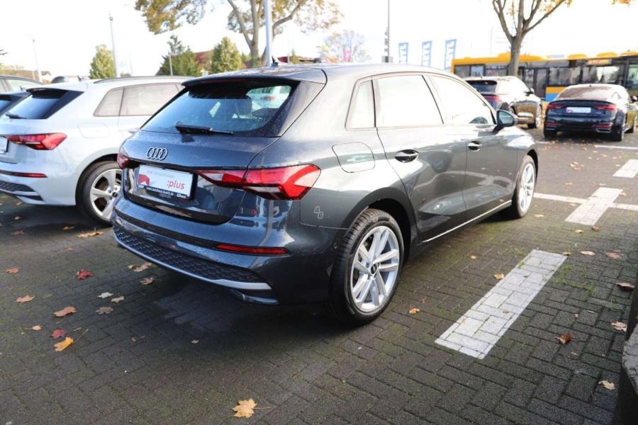 Pelēks Audi A3 2025 Kauņa, ar dzinēja tilpumu 1.50 L un nobraukumu 26 tūkst. km par 33197 €, foto 2 vietnē AUTOMOTO.COM.LV