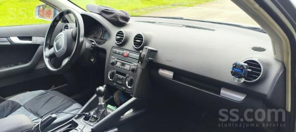 Grey Audi A3 2005 in Riga, with an engine capacity of 2.00 L and mileage of 317 thousand km for 2400 €, photo 4 on AUTOMOTO.COM.LV
