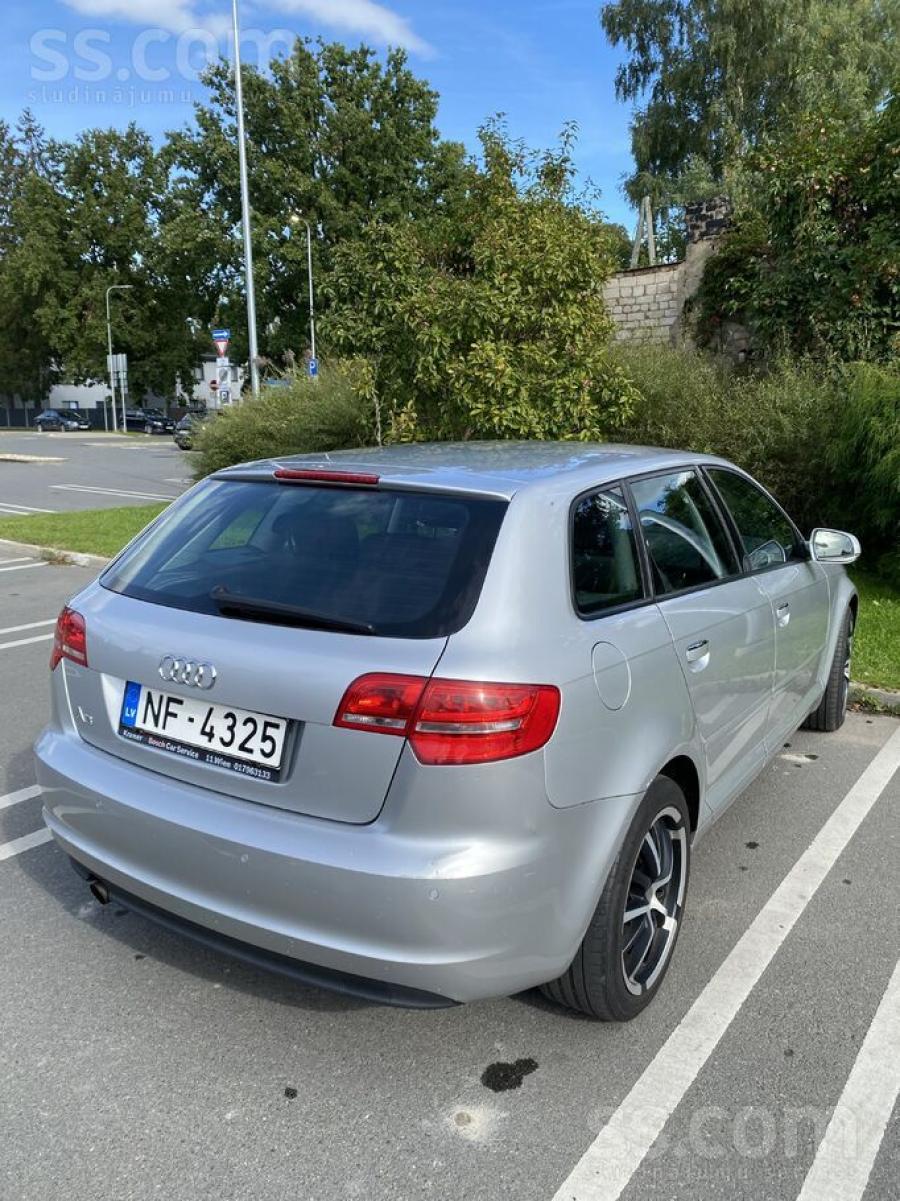 Pelēks Audi A3 2010 Rīga, ar dzinēja tilpumu 1.60 L un nobraukumu 203 tūkst. km par 5200 €, foto 5 vietnē AUTOMOTO.COM.LV