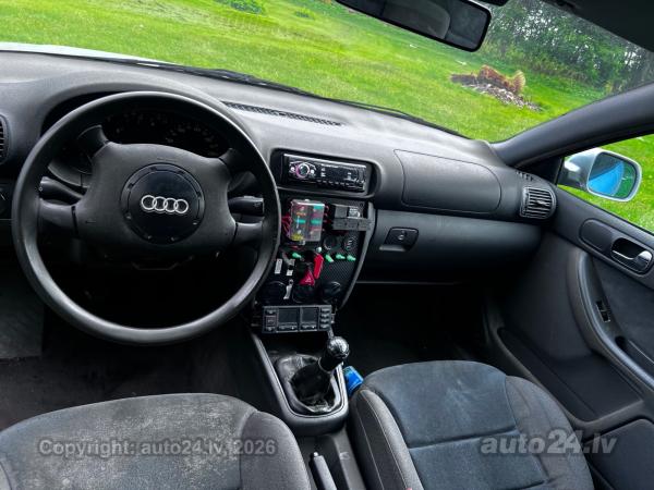 Audi A3 1996 in Tallinn, with an engine capacity of 1.80 L and mileage of 230 thousand km for 900 €, photo 4 on AUTOMOTO.COM.LV