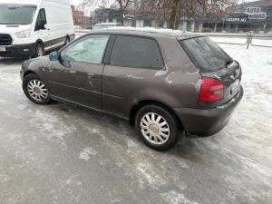 Audi A3 1998 in Vilnius, with an engine capacity of 1.60 L and mileage of 325 thousand km for 580 €, photo 3 on AUTOMOTO.COM.LV