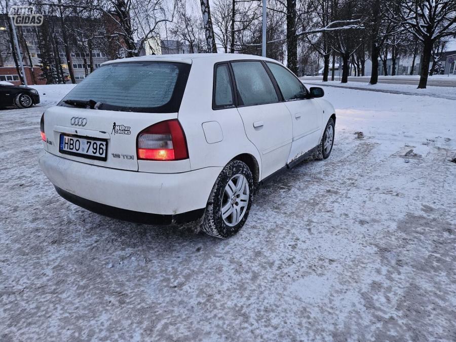 Audi A3 1999 in Vilkaviskis, with an engine capacity of 1.90 L and mileage of 222 thousand km for 650 €, photo 6 on AUTOMOTO.COM.LV