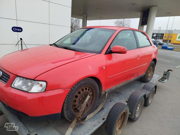 Audi A3 2000 in Panevezys, with an engine capacity of 1.80 L and mileage of 245 thousand km for 499 €, photo 5 on AUTOMOTO.COM.LV