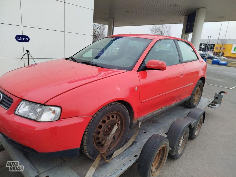 Audi A3 2000 in Panevezys, with an engine capacity of 1.80 L and mileage of 245 thousand km for 499 €, photo 5 on AUTOMOTO.COM.LV