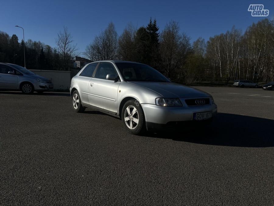 Audi A3 2000 in Vilnius, with an engine capacity of 1.60 L and mileage of 320 thousand km for 850 €, photo 4 on AUTOMOTO.COM.LV