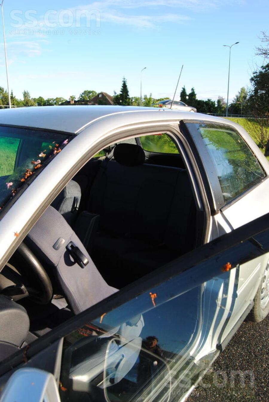 Audi A3 2000 in Riga, with an engine capacity of 1.50 L and mileage of 276 thousand km for 700 €, photo 6 on AUTOMOTO.COM.LV