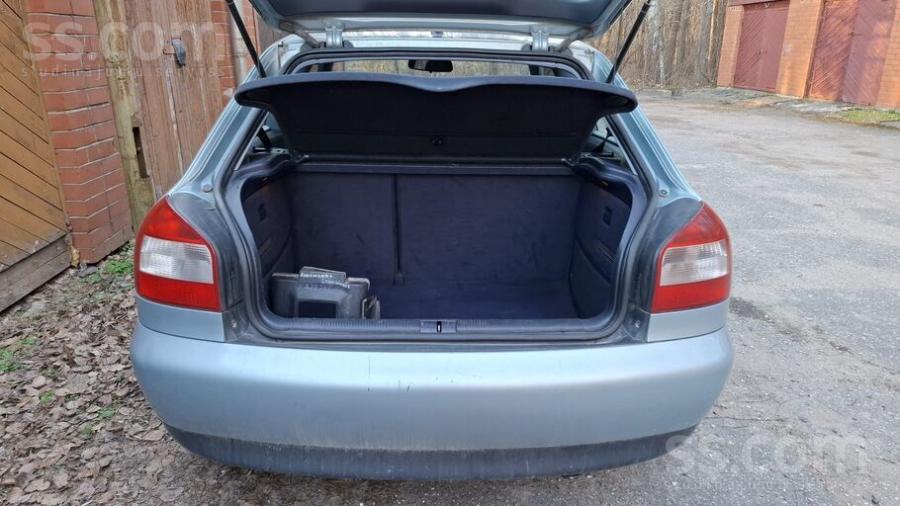 Audi A3 2000 in Valmiera, with an engine capacity of 1.60 L and mileage of 290 thousand km for 800 €, photo 6 on AUTOMOTO.COM.LV