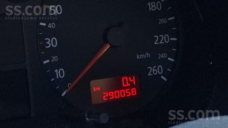 Audi A3 2000 in Valmiera, with an engine capacity of 1.60 L and mileage of 290 thousand km for 800 €, photo 9 on AUTOMOTO.COM.LV