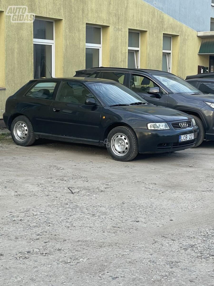 Audi A3 2000 in Vilnius, with an engine capacity of 1.60 L and mileage of 350 thousand km for 1100 €, photo 4 on AUTOMOTO.COM.LV