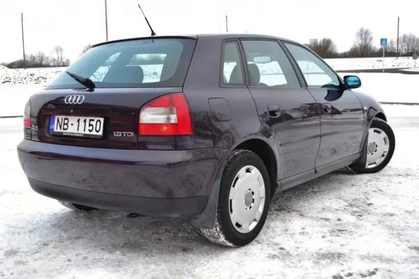 Audi A3 2000 Jēkabpils, ar dzinēja tilpumu 1.90 L un nobraukumu 242 tūkst. km par 2600 €, foto 2 vietnē AUTOMOTO.COM.LV
