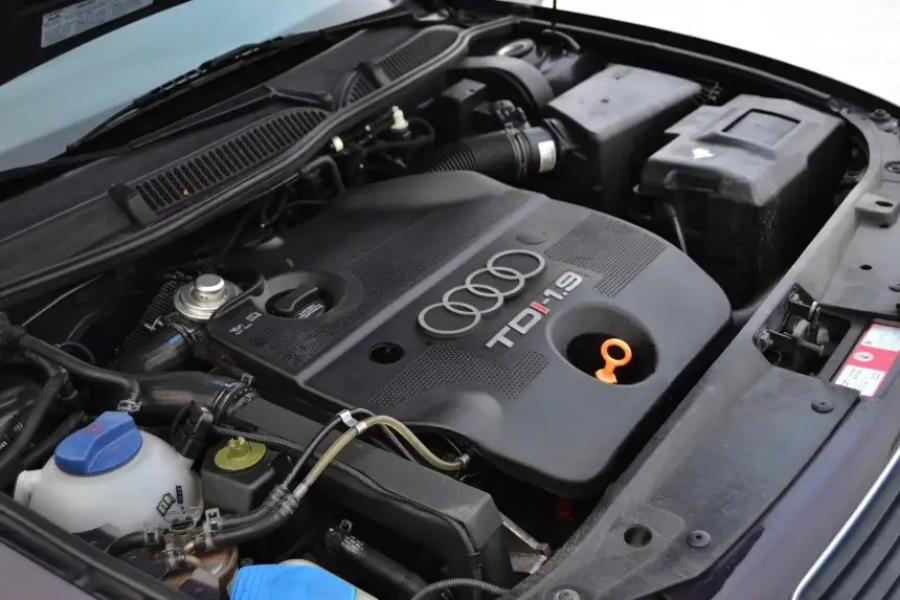 Audi A3 2000 Jēkabpils, ar dzinēja tilpumu 1.90 L un nobraukumu 242 tūkst. km par 2600 €, foto 14 vietnē AUTOMOTO.COM.LV
