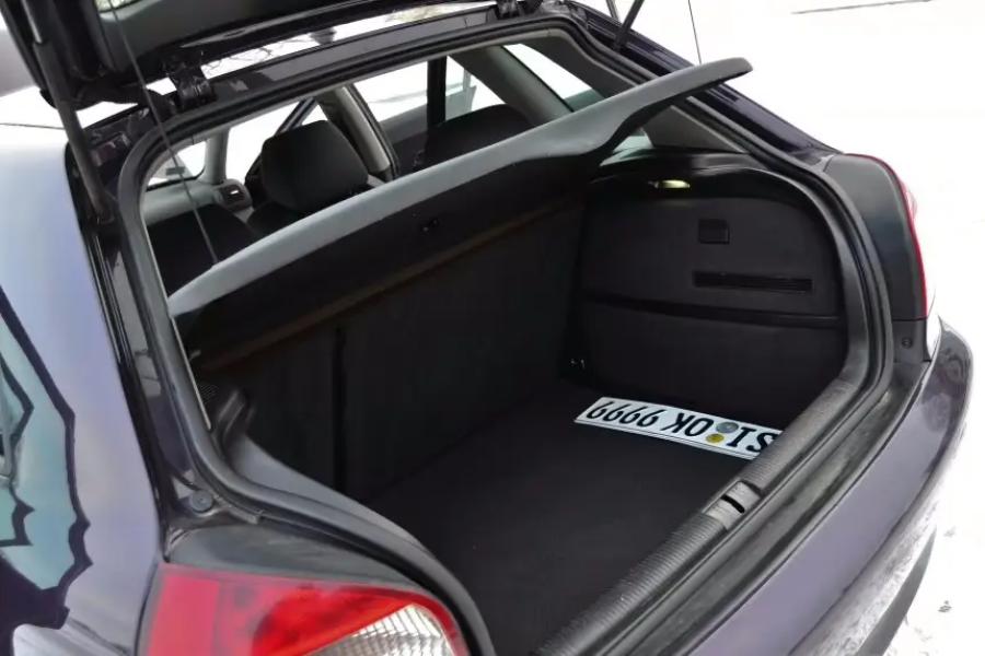 Audi A3 2000 Jēkabpils, ar dzinēja tilpumu 1.90 L un nobraukumu 242 tūkst. km par 2600 €, foto 15 vietnē AUTOMOTO.COM.LV