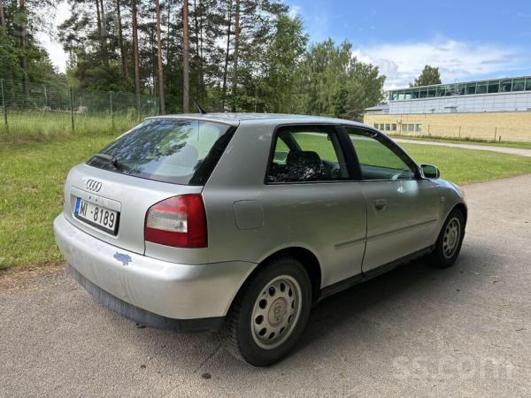 Audi A3 2002 Rīga, ar dzinēja tilpumu 1.60 L un nobraukumu 303 tūkst. km par 595 €, foto 3 vietnē AUTOMOTO.COM.LV