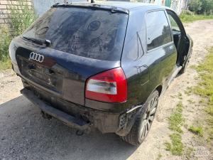 Audi A3 2002 Radviliškis, ar dzinēja tilpumu 1.80 L un nobraukumu 322 tūkst. km par 700 €, foto  vietnē AUTOMOTO.COM.LV