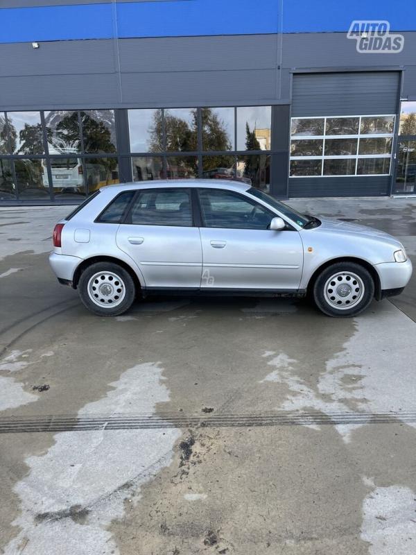 Audi A3 2002 in Panevezys, with an engine capacity of 1.80 L and mileage of 221 thousand km for 1100 €, photo 7 on AUTOMOTO.COM.LV