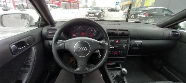 Audi A3 2003 in Vilnius, with an engine capacity of 1.90 L and mileage of 230 thousand km for 900 €, photo 7 on AUTOMOTO.COM.LV