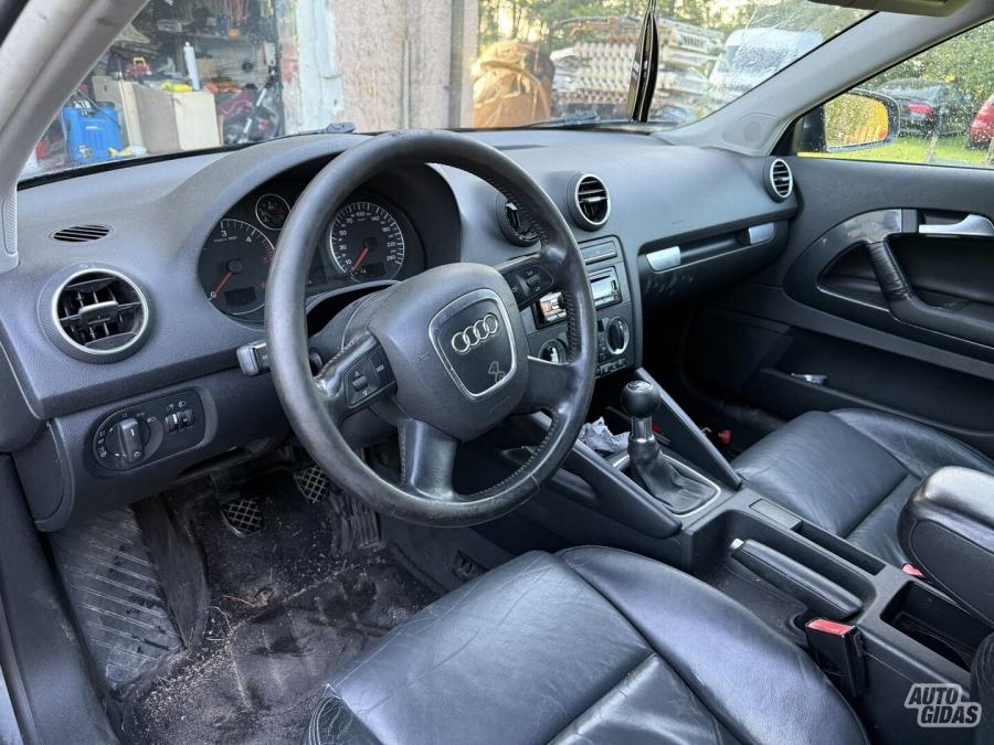 Audi A3 2003 in Radviliskis, with an engine capacity of 2.00 L and mileage of 449 thousand km for 750 €, photo 6 on AUTOMOTO.COM.LV