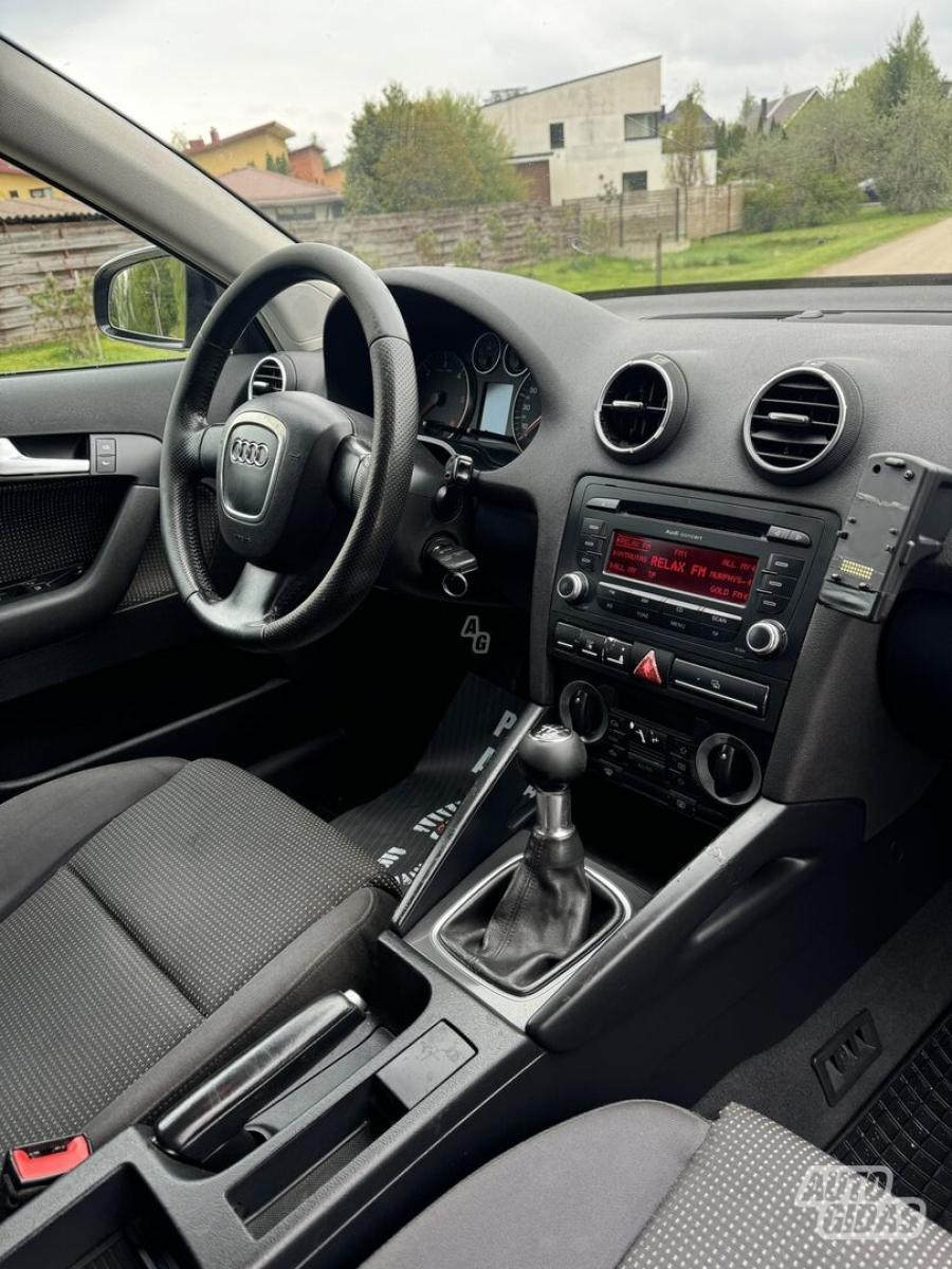Audi A3 2004 in Vilnius, with an engine capacity of 2.00 L and mileage of 386 thousand km for 2100 €, photo 9 on AUTOMOTO.COM.LV