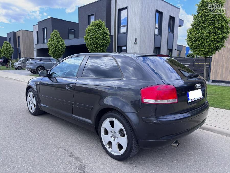 Audi A3 2004 in Kaunas, with an engine capacity of 1.60 L and mileage of 306 thousand km for 1399 €, photo 4 on AUTOMOTO.COM.LV