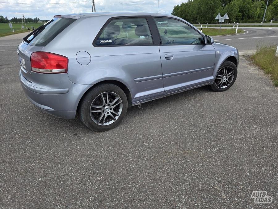 Audi A3 2004 in Radviliskis, with an engine capacity of 1.90 L and mileage of 400 thousand km for 980 €, photo 4 on AUTOMOTO.COM.LV
