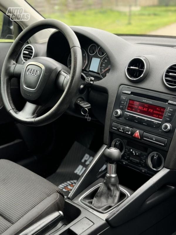 Audi A3 2004 in Vilnius, with an engine capacity of 2.00 L and mileage of 385 thousand km for 1950 €, photo 7 on AUTOMOTO.COM.LV