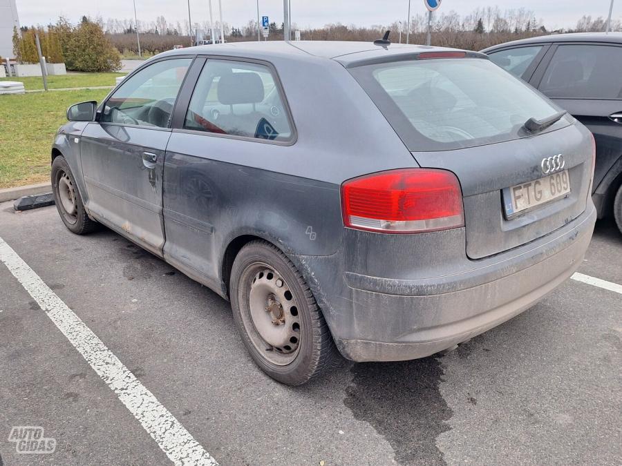 Audi A3 2005 in Vilnius, with an engine capacity of 1.90 L and mileage of 283 thousand km for 620 €, photo 4 on AUTOMOTO.COM.LV