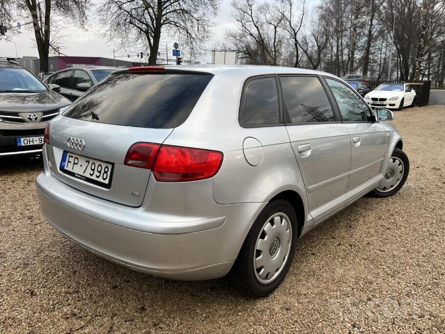 Audi A3 2005 in Riga, with an engine capacity of 1.60 L and mileage of 276 thousand km for 2490 €, photo 4 on AUTOMOTO.COM.LV