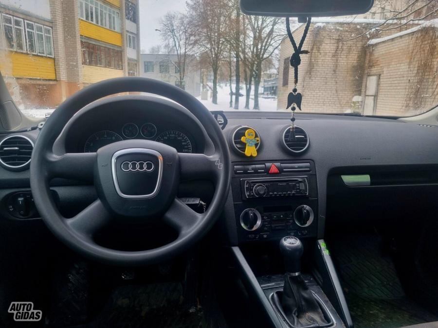 Audi A3 2005 in Raseiniai, with an engine capacity of 1.60 L and mileage of 268 thousand km for 1290 €, photo 7 on AUTOMOTO.COM.LV