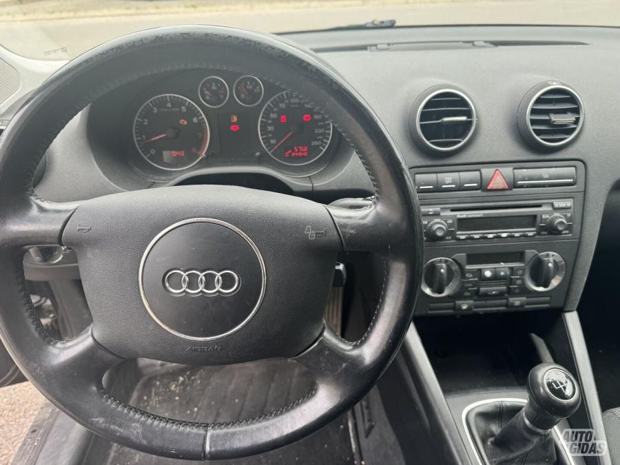 Audi A3 2005 Viļņa, ar dzinēja tilpumu 1.60 L un nobraukumu 244 tūkst. km par 650 €, foto 10 vietnē AUTOMOTO.COM.LV