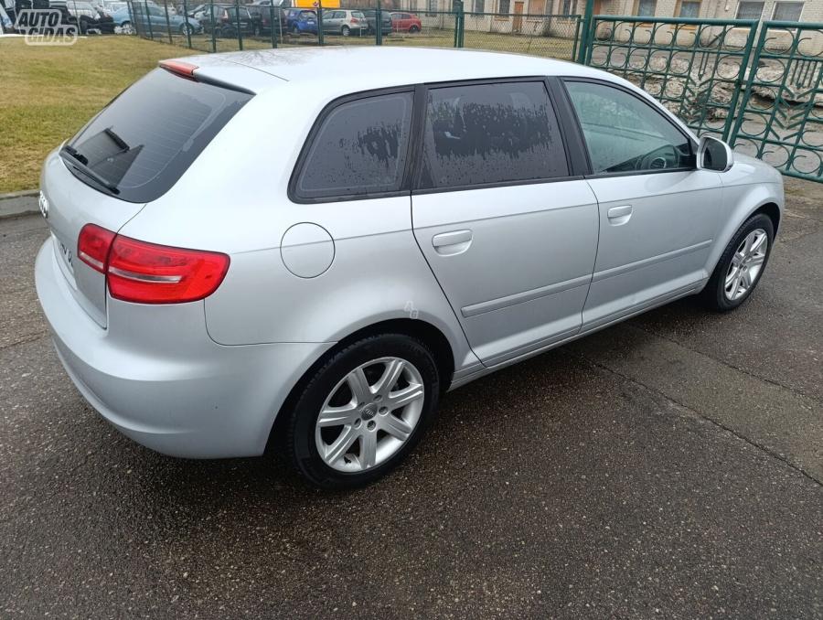 Audi A3 2009 in Vilnius, with an engine capacity of 1.60 L and mileage of 293 thousand km for 3999 €, photo 4 on AUTOMOTO.COM.LV