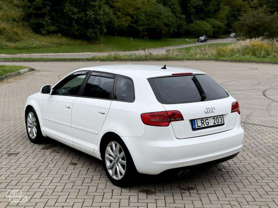 Audi A3 2010 in Vilnius, with an engine capacity of 1.90 L and mileage of 279 thousand km for 4400 €, photo 8 on AUTOMOTO.COM.LV