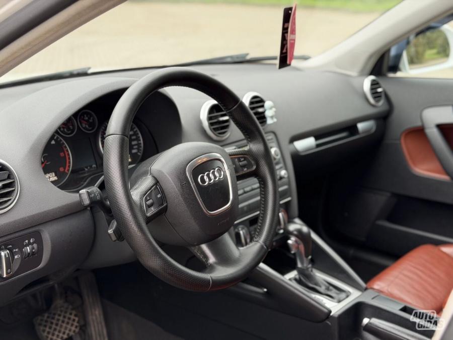 Audi A3 2010 in Vilnius, with an engine capacity of 1.90 L and mileage of 279 thousand km for 4400 €, photo 11 on AUTOMOTO.COM.LV