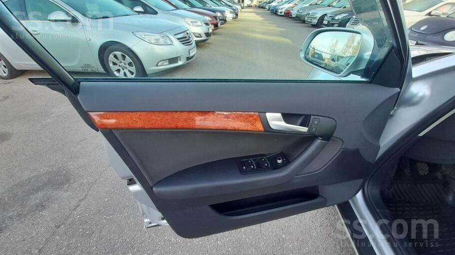 Audi A3 2011 in Riga, with an engine capacity of 2.00 L and mileage of 251 thousand km for 6300 €, photo 17 on AUTOMOTO.COM.LV