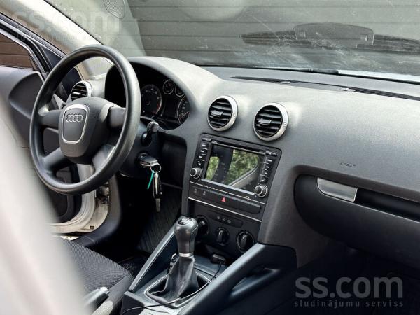 Audi A3 2011 in Riga, with an engine capacity of 1.20 L and mileage of 200 thousand km for 5790 €, photo 5 on AUTOMOTO.COM.LV