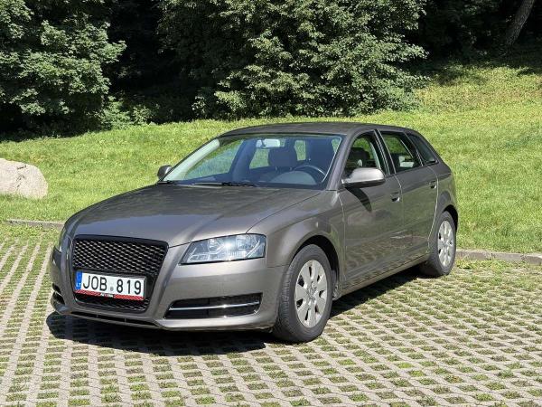 Audi A3 2011 in Vilnius, with an engine capacity of 1.60 L and mileage of 255 thousand km for 5200 €, photo 1 on AUTOMOTO.COM.LV